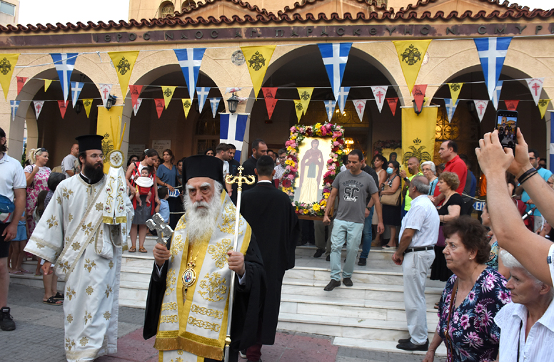 Πλήθος κόσμου στον εορτασμό της Αγίας Παρασκευής στη Νέα Σμύρνη | Νέα ...